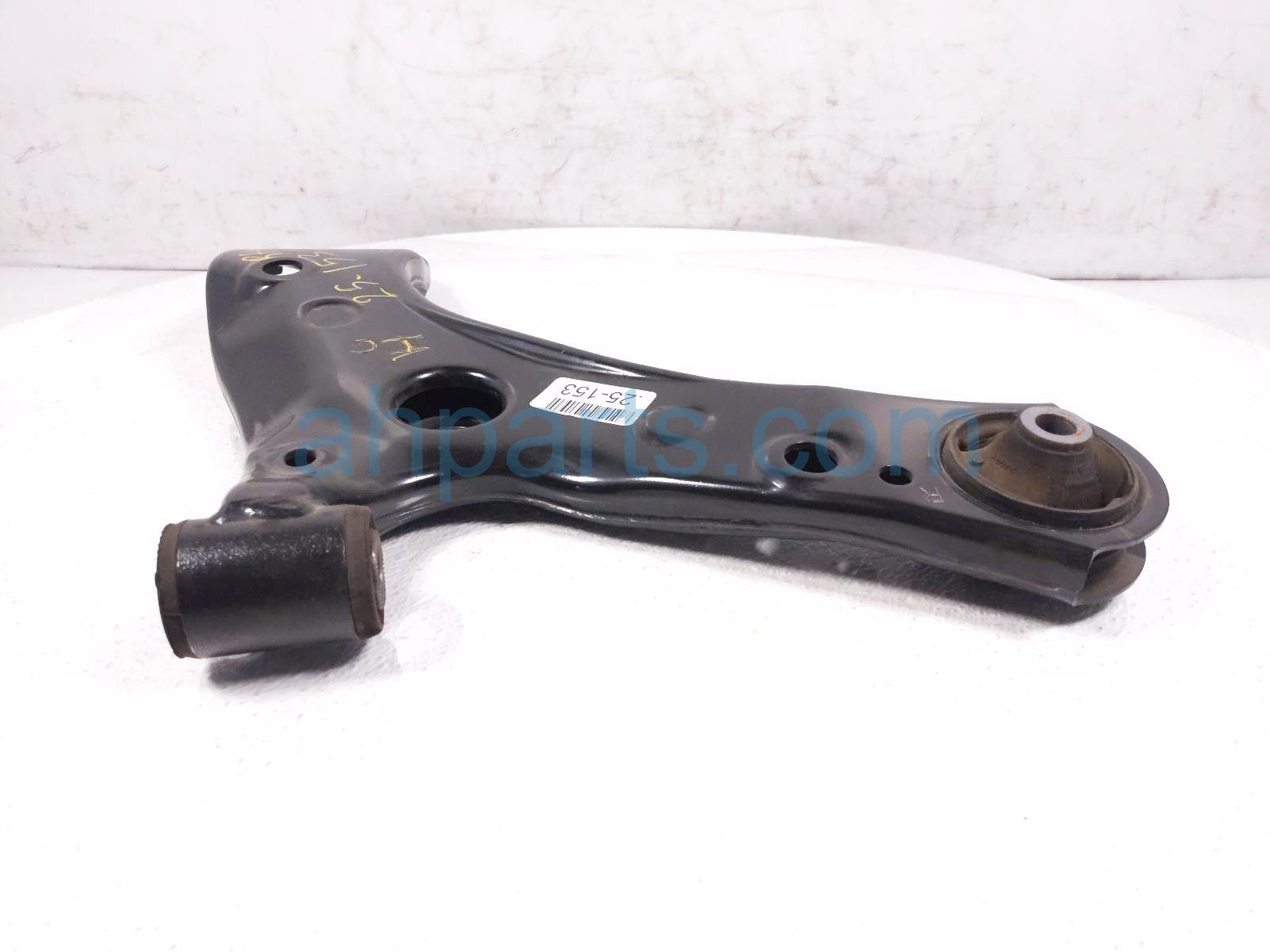 Sold 2022 Toyota Corollacs Front Passenger Lower Control Arm 48068-0A030,