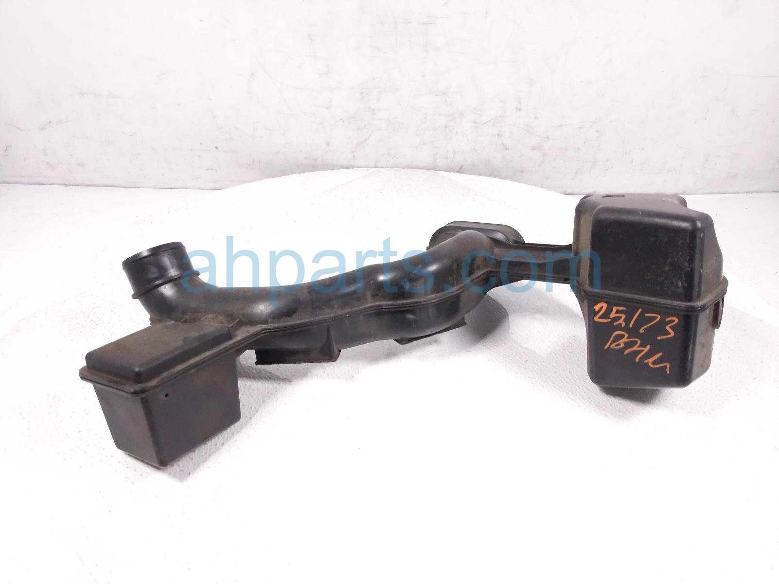 Sold 2017 Toyota Prius Intake Air Cleaner Inlet Resonator Tube 17751-37110,