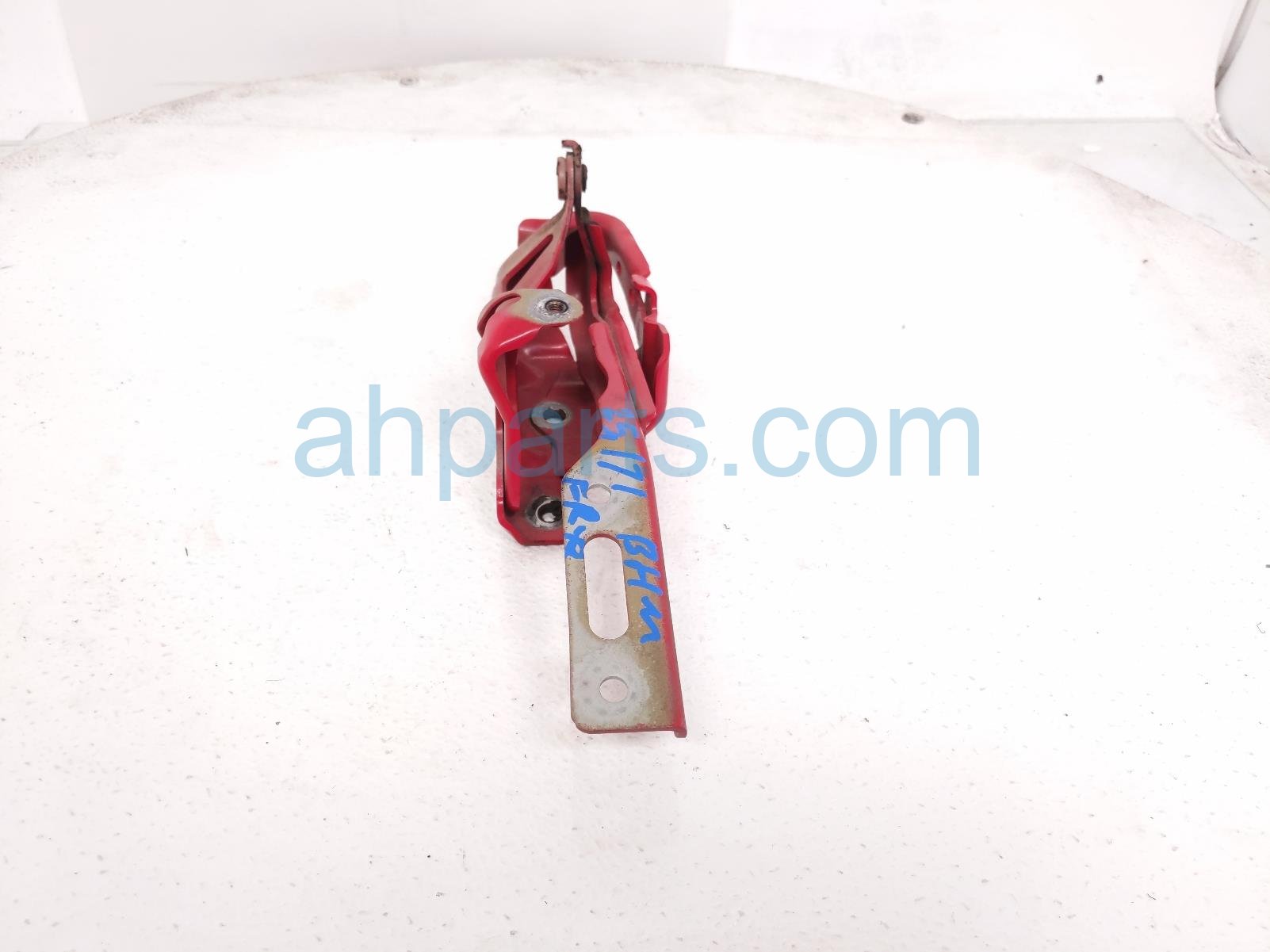 Sold 2022 Honda Civic Passenger Hood Hinge - Red 60120-T20-A00ZZ,