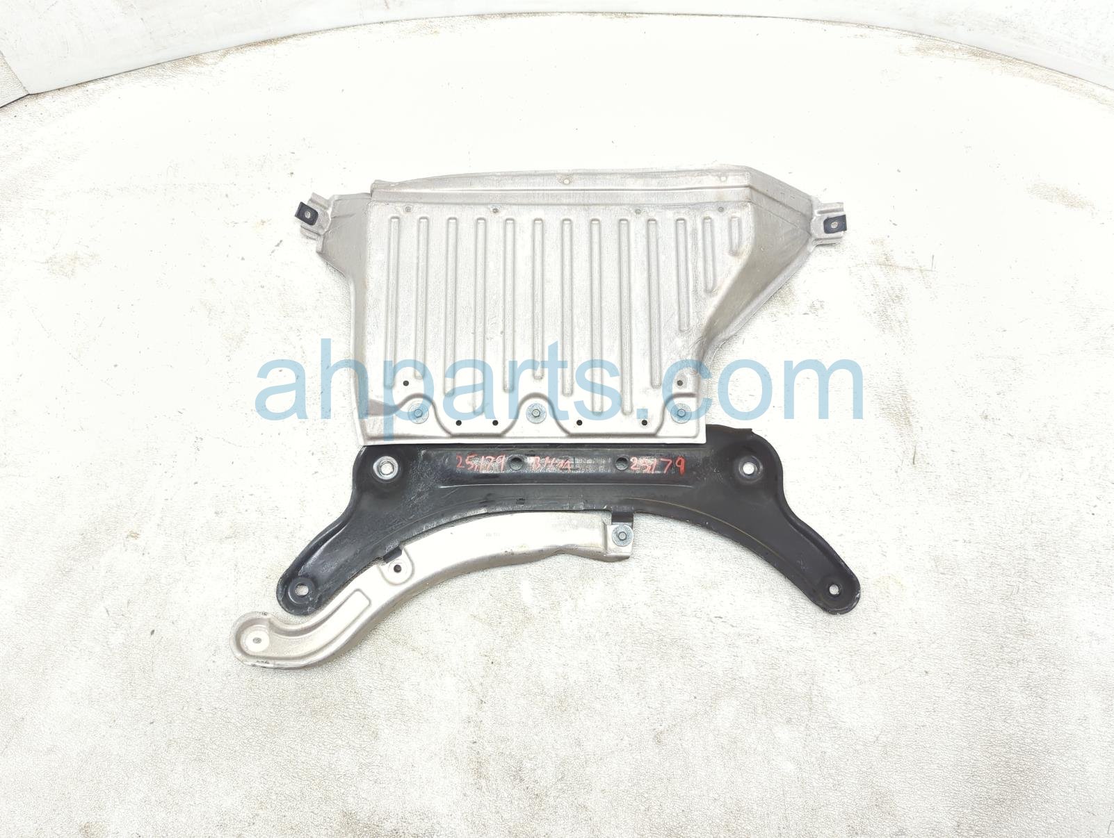 Sold 2018 Acura MDX Crossmember Front Sub Frame Stiffner 50240-TZ5-A02