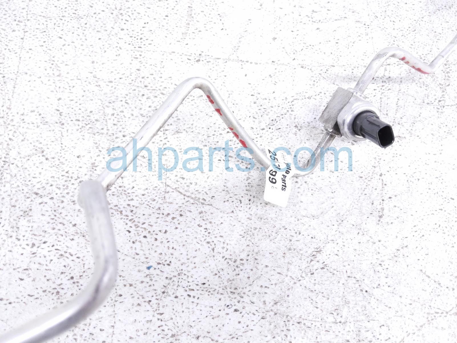 2019 Toyota C-HR Ac Hose Pipe A/c Liquid Line - 2.0l Fwd 88710-10200,
