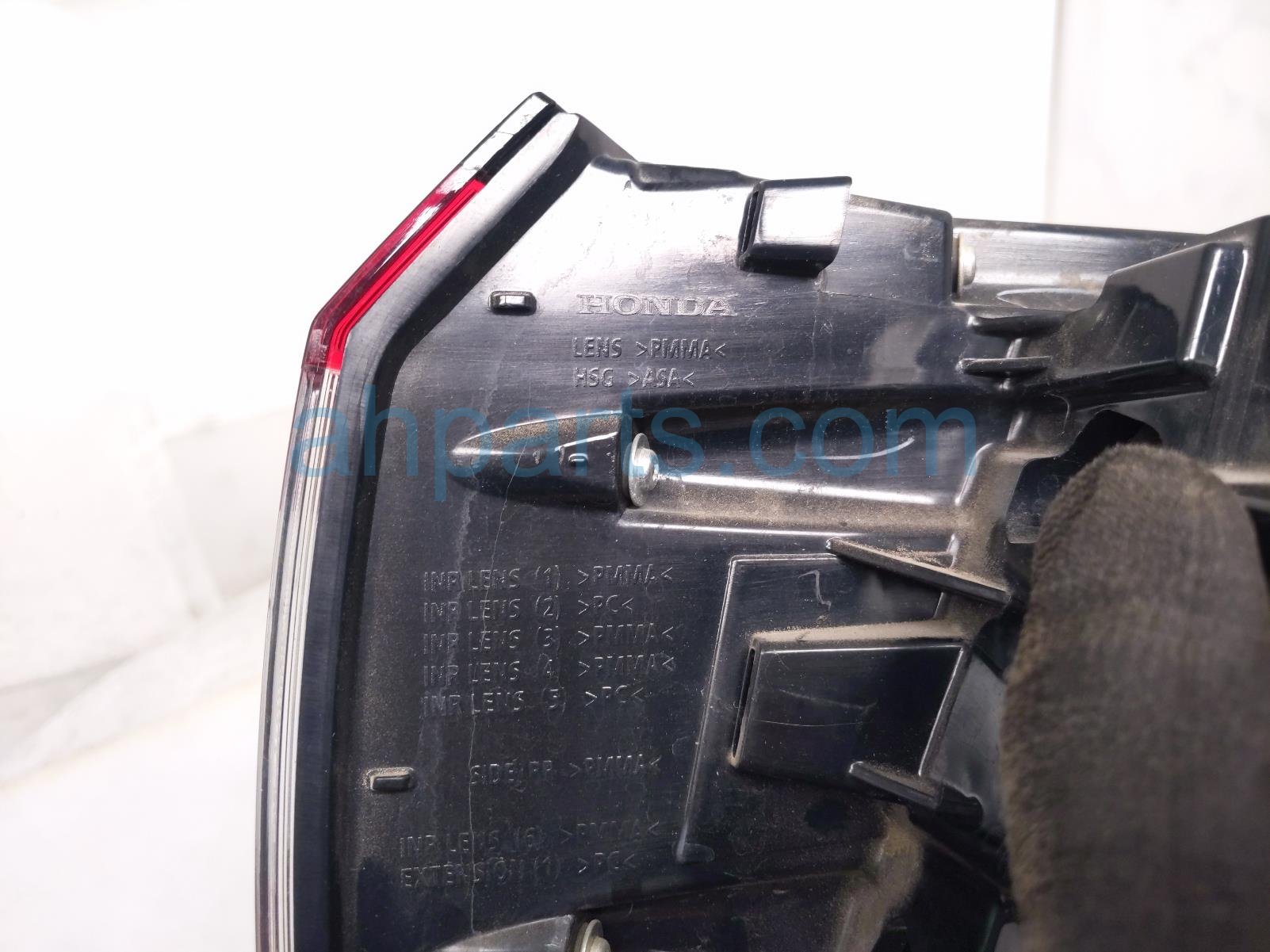 2023 Honda Pilot Rear Driver Tail Lamp / Light - Qtr Mtd 33550-T90-A01,