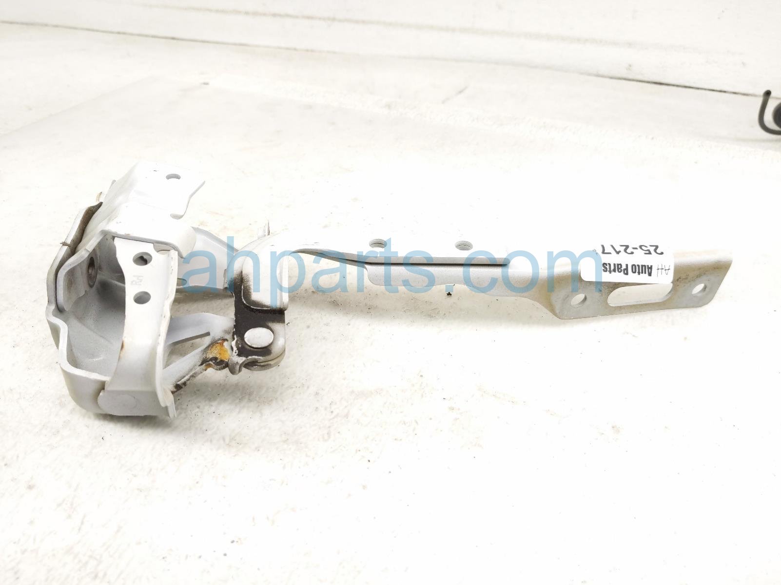 2022 Honda Civic Passenger Hood Hinge - White 60120-T20-A00ZZ,