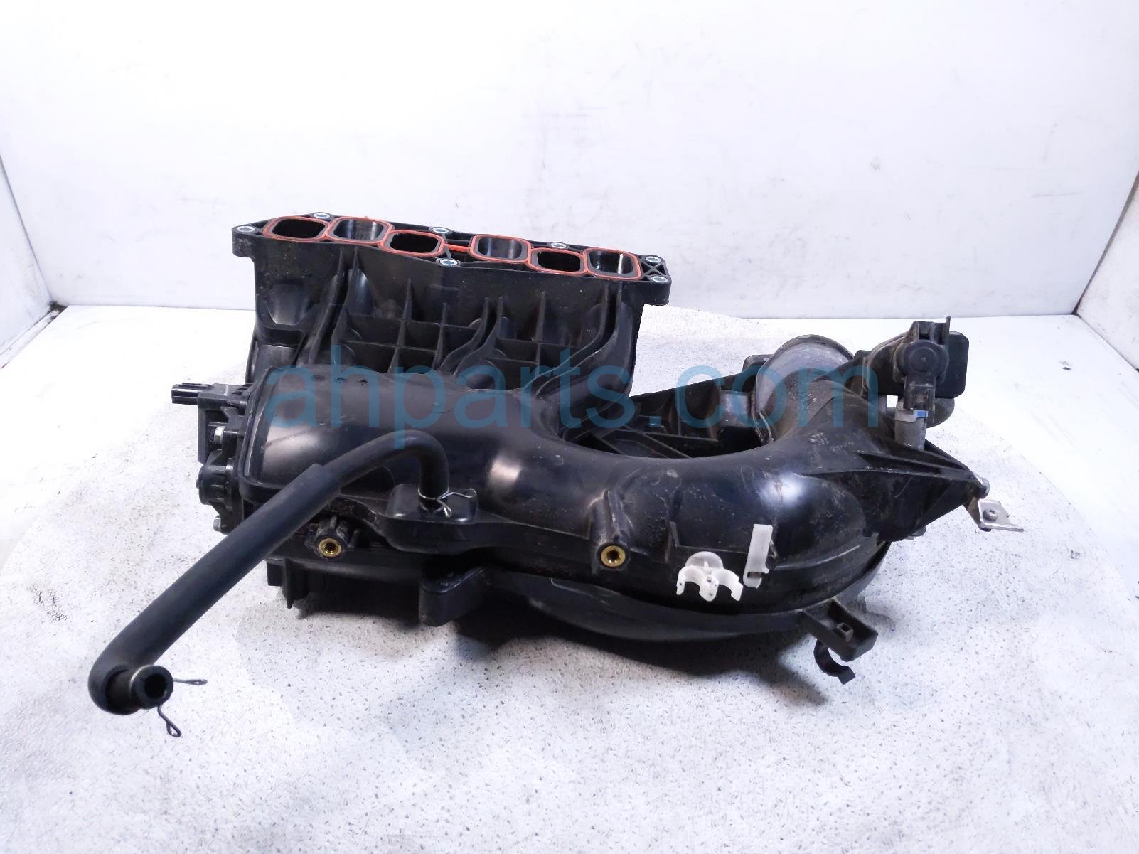 Sold 2019 Toyota Tacoma Upper Intake Manifold - 17190-0P101